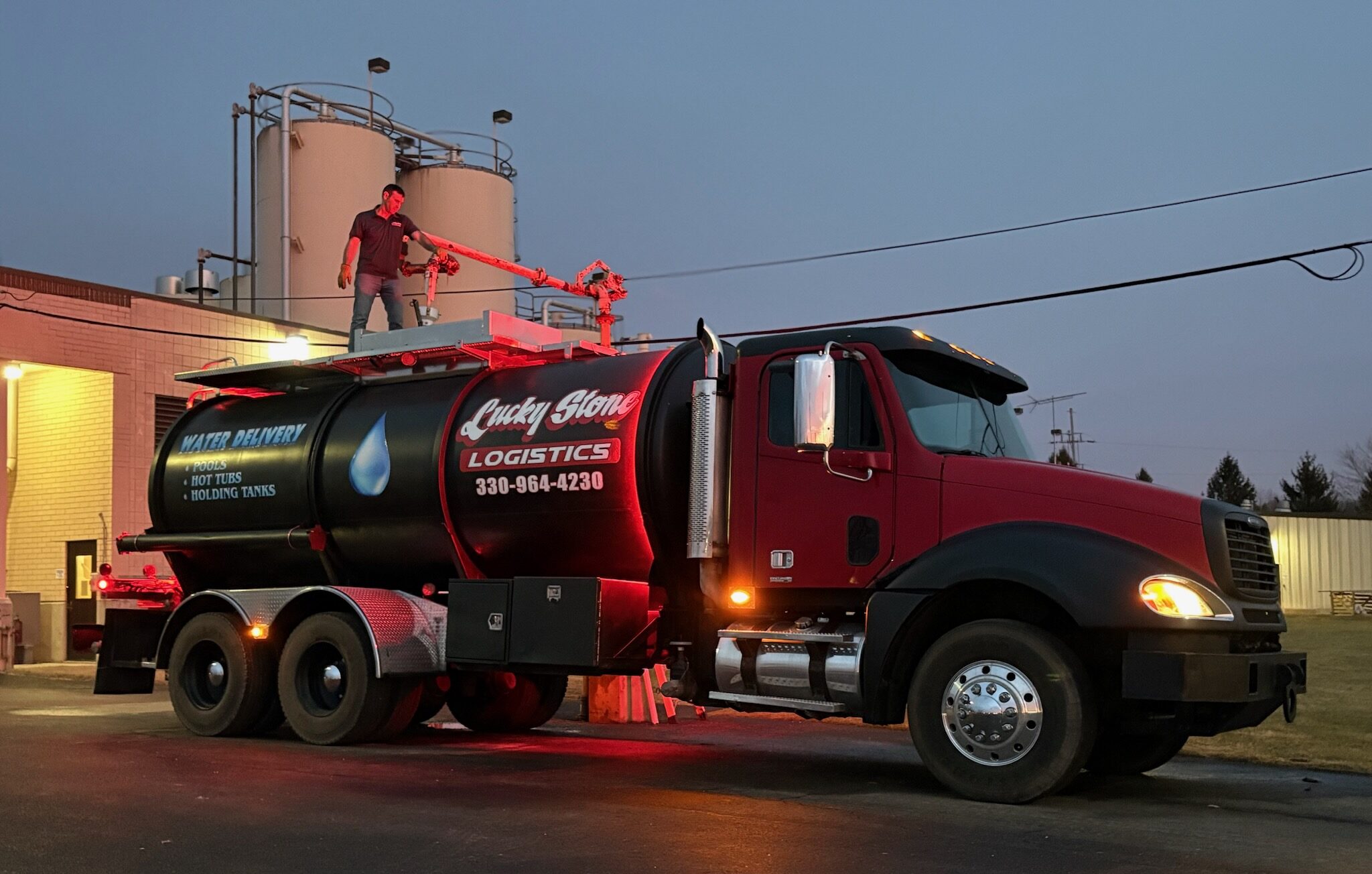 #1 Potable Water Delivery Service - Lucky Stone